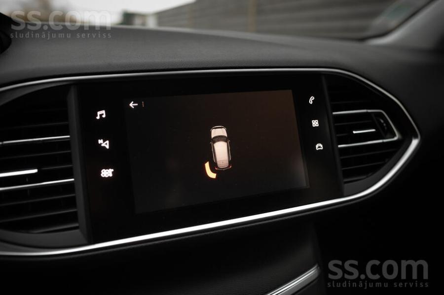 Balts Peugeot 308 2018 Jelgava, ar dzinēja tilpumu 1.50 L un nobraukumu 208 tūkst. km par 8490 €, foto 16 vietnē AUTOMOTO.COM.LV