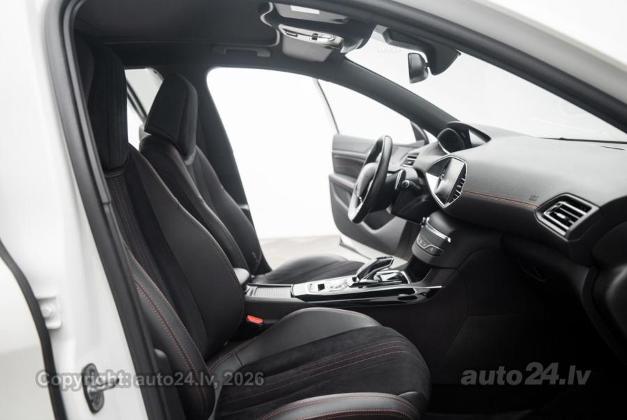 White Peugeot 308 2018 in Tallinn, with an engine capacity of 1.60 L and mileage of 104 thousand km for 12999 €, photo 11 on AUTOMOTO.COM.LV