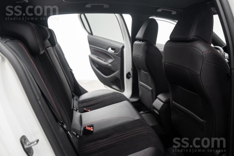 White Peugeot 308 2018 in Tallinn, with an engine capacity of 1.60 L and mileage of 104 thousand km for 12999 €, photo 10 on AUTOMOTO.COM.LV
