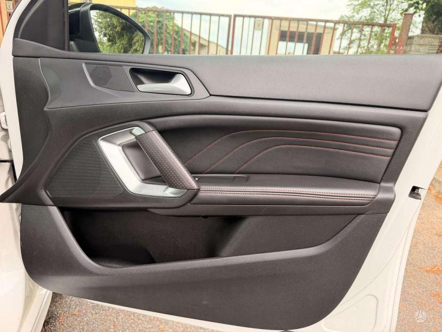 Balts Peugeot 308 2018 Tauragė, ar dzinēja tilpumu 2.00 L un nobraukumu 167 tūkst. km par 12900 €, foto 25 vietnē AUTOMOTO.COM.LV