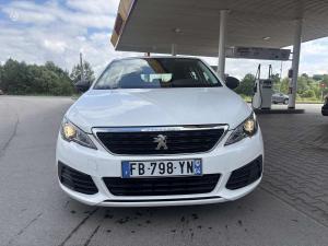 Белый Пежо 308 2018 в Таураге, объемом двигателя 1.50 л и пробегом 200 тыс. км за 3900 €, фото 3 на AUTOMOTO.COM.LV