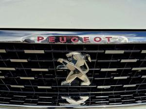 Balts Peugeot 308 2018 Klaipėda, ar dzinēja tilpumu 1.20 L un nobraukumu 93 tūkst. km par 6900 €, foto 14 vietnē AUTOMOTO.COM.LV