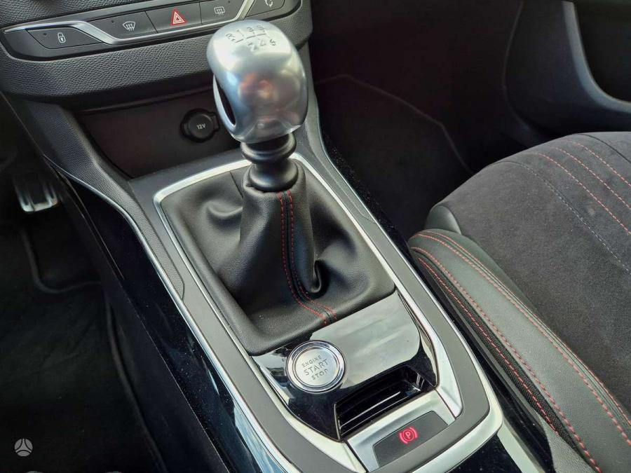 Balts Peugeot 308 2018 Klaipėda, ar dzinēja tilpumu 1.20 L un nobraukumu 93 tūkst. km par 6900 €, foto 26 vietnē AUTOMOTO.COM.LV