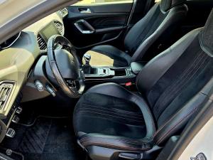 Balts Peugeot 308 2018 Klaipėda, ar dzinēja tilpumu 1.20 L un nobraukumu 93 tūkst. km par 6900 €, foto 43 vietnē AUTOMOTO.COM.LV