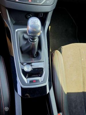 Balts Peugeot 308 2018 Klaipėda, ar dzinēja tilpumu 1.20 L un nobraukumu 93 tūkst. km par 6900 €, foto 44 vietnē AUTOMOTO.COM.LV