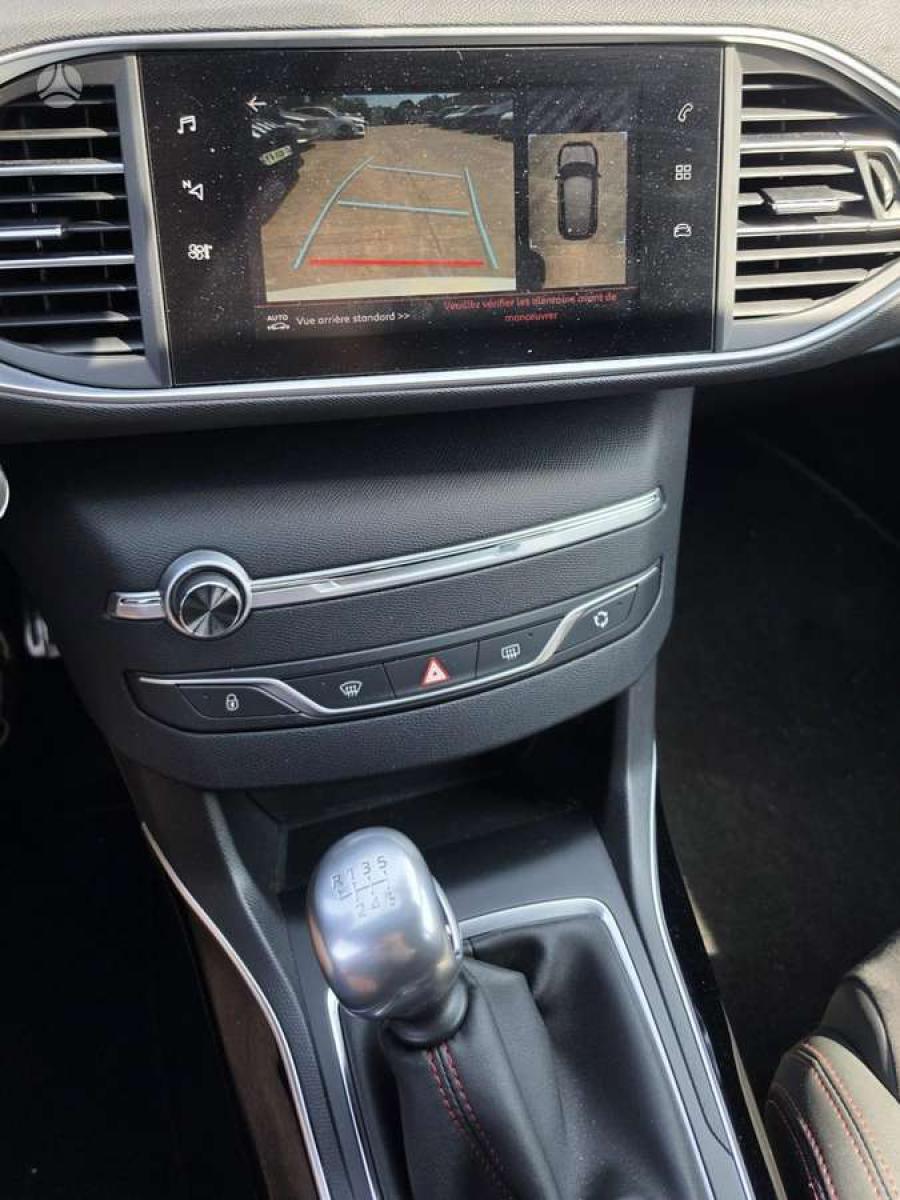Balts Peugeot 308 2018 Klaipėda, ar dzinēja tilpumu 1.20 L un nobraukumu 93 tūkst. km par 6900 €, foto 46 vietnē AUTOMOTO.COM.LV