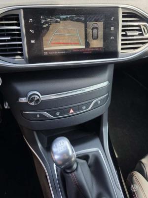 Balts Peugeot 308 2018 Tauragė, ar dzinēja tilpumu 1.20 L un nobraukumu 93 tūkst. km par 6800 €, foto 43 vietnē AUTOMOTO.COM.LV