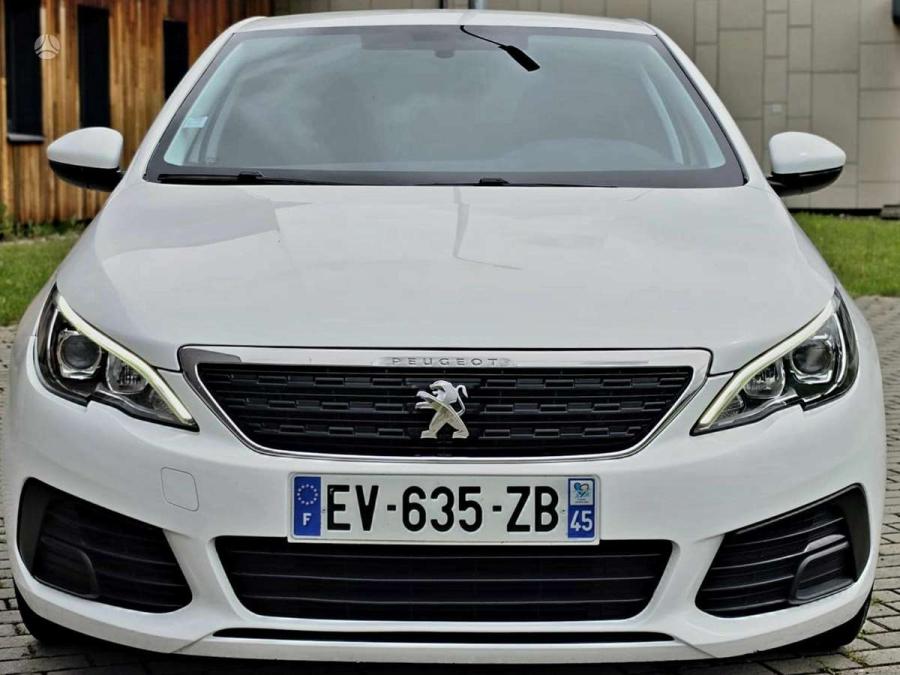 White Peugeot 308 2018 in Klaipeda, with an engine capacity of 1.56 L and mileage of 185 thousand km for 4990 €, photo 1 on AUTOMOTO.COM.LV