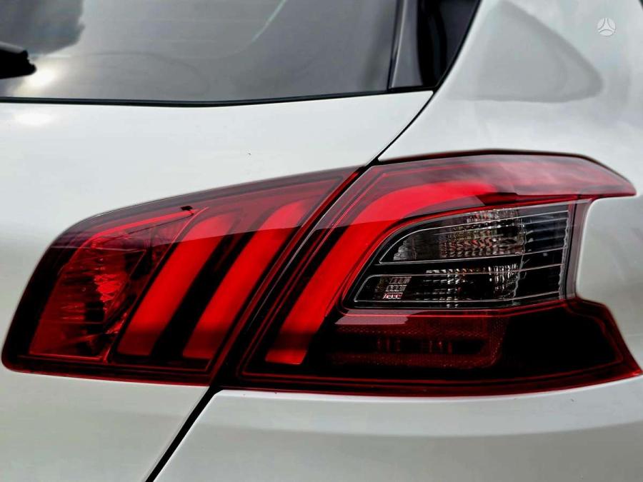 White Peugeot 308 2018 in Klaipeda, with an engine capacity of 1.56 L and mileage of 185 thousand km for 4990 €, photo 15 on AUTOMOTO.COM.LV