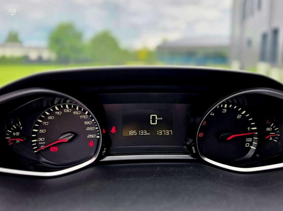 White Peugeot 308 2018 in Klaipeda, with an engine capacity of 1.56 L and mileage of 185 thousand km for 4990 €, photo 20 on AUTOMOTO.COM.LV