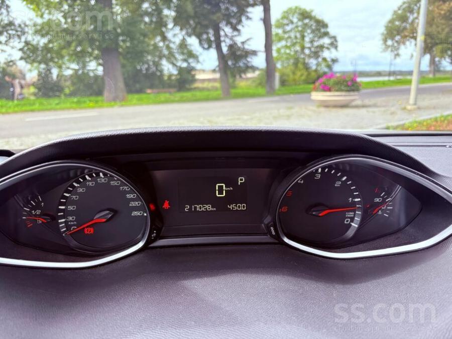Balts Peugeot 308 2018 Daugavpils, ar dzinēja tilpumu 1.60 L un nobraukumu 217 tūkst. km par 7100 €, foto 8 vietnē AUTOMOTO.COM.LV