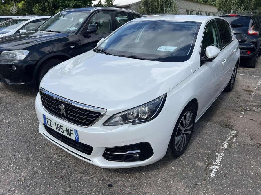 Белый Пежо 308 2018 в Таураге, объемом двигателя 1.50 л и пробегом 233 тыс. км за 5400 €, фото 1 на AUTOMOTO.COM.LV