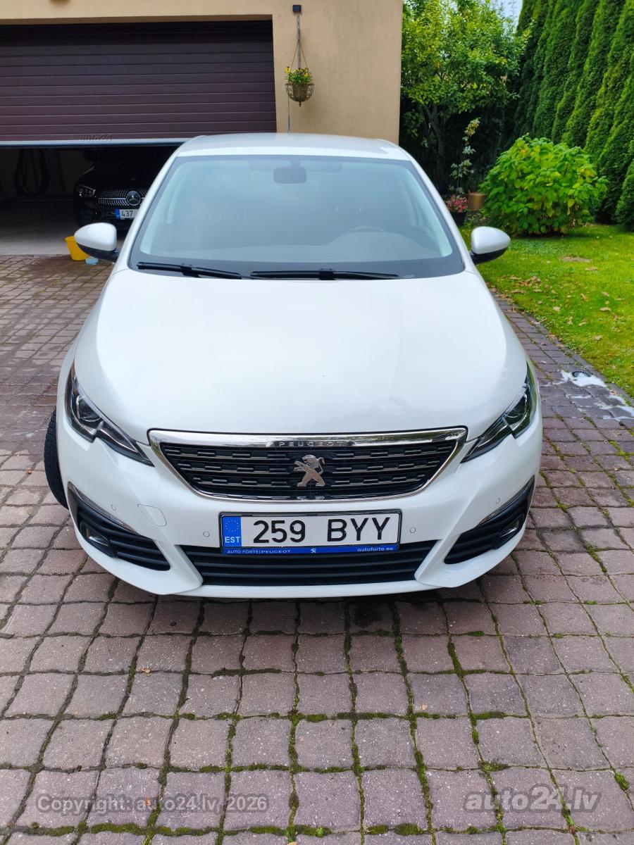 Balts Peugeot 308 2018 Tallina, ar dzinēja tilpumu 1.20 L un nobraukumu 77 tūkst. km par 9300 €, foto 1 vietnē AUTOMOTO.COM.LV