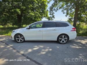 White Peugeot 308 2019 in Riga, with an engine capacity of 1.20 L and mileage of 145 thousand km for 8100 €, photo 8 on AUTOMOTO.COM.LV