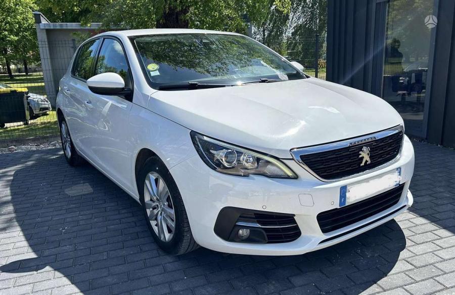 White Peugeot 308 2019 in Taurage, with an engine capacity of 1.50 L and mileage of 207 thousand km for 6600 €, photo 7 on AUTOMOTO.COM.LV