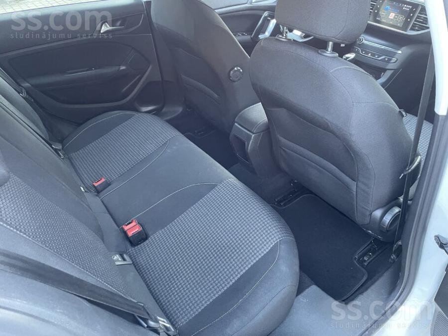 Balts Peugeot 308 2019 Talsi, ar dzinēja tilpumu 1.60 L un nobraukumu 247 tūkst. km par 5100 €, foto 13 vietnē AUTOMOTO.COM.LV