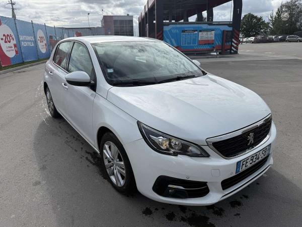 Пежо 308 2019 в Таураге на AUTOMOTO.COM.LV Белый Пежо 308 2019 в Таураге, объемом двигателя 1.50 л и пробегом 249 тыс. км за 6000 €, фото 8 на AUTOMOTO.COM.LV