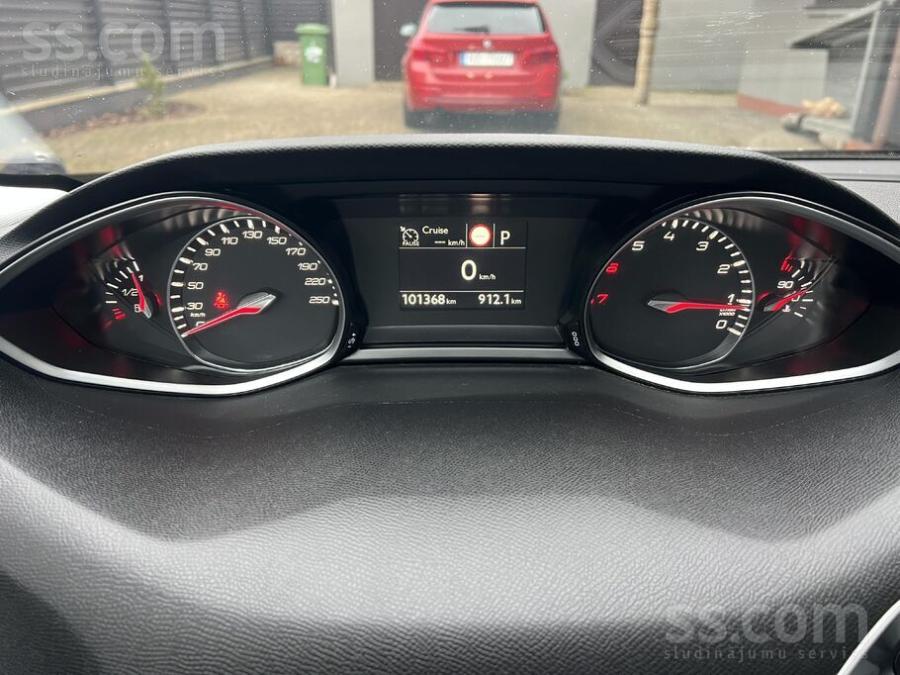 Balts Peugeot 308 2019 Bauska, ar dzinēja tilpumu 1.20 L un nobraukumu 103 tūkst. km par 8900 €, foto 15 vietnē AUTOMOTO.COM.LV