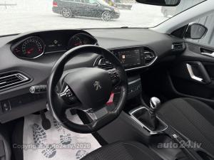 Balts Peugeot 308 2020 Rapla, ar dzinēja tilpumu 1.50 L un nobraukumu 55 tūkst. km par 11990 €, foto 6 vietnē AUTOMOTO.COM.LV