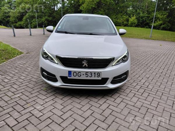 White Peugeot 308 2020 in Talsi, with an engine capacity of 1.50 L and mileage of 204 thousand km for 7200 €, photo 2 on AUTOMOTO.COM.LV