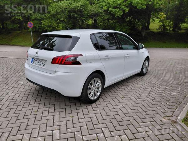 White Peugeot 308 2020 in Talsi, with an engine capacity of 1.50 L and mileage of 204 thousand km for 7200 €, photo 6 on AUTOMOTO.COM.LV
