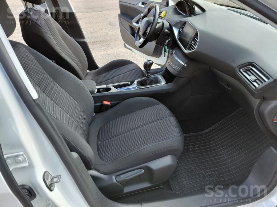 Balts Peugeot 308 2020 Talsi, ar dzinēja tilpumu 1.50 L un nobraukumu 204 tūkst. km par 7200 €, foto 8 vietnē AUTOMOTO.COM.LV