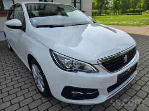 White Peugeot 308 2021 in Jelgava, with an engine capacity of 1.50 L and mileage of 147 thousand km for 8900 €, photo 2 on AUTOMOTO.COM.LV