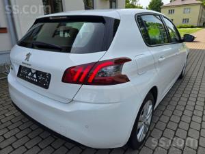 White Peugeot 308 2021 in Jelgava, with an engine capacity of 1.50 L and mileage of 147 thousand km for 8900 €, photo 4 on AUTOMOTO.COM.LV