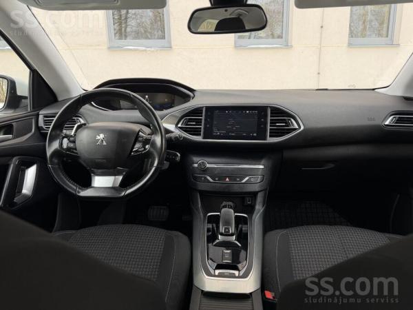 White Peugeot 308 2021 in Jelgava, with an engine capacity of 1.50 L and mileage of 153 thousand km for 8900 €, photo 8 on AUTOMOTO.COM.LV