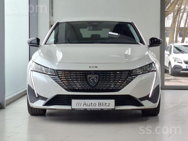 White Peugeot 308 2021 in Riga, with an engine capacity of 1.20 L and mileage of 78 thousand km for 13990 €, photo 4 on AUTOMOTO.COM.LV