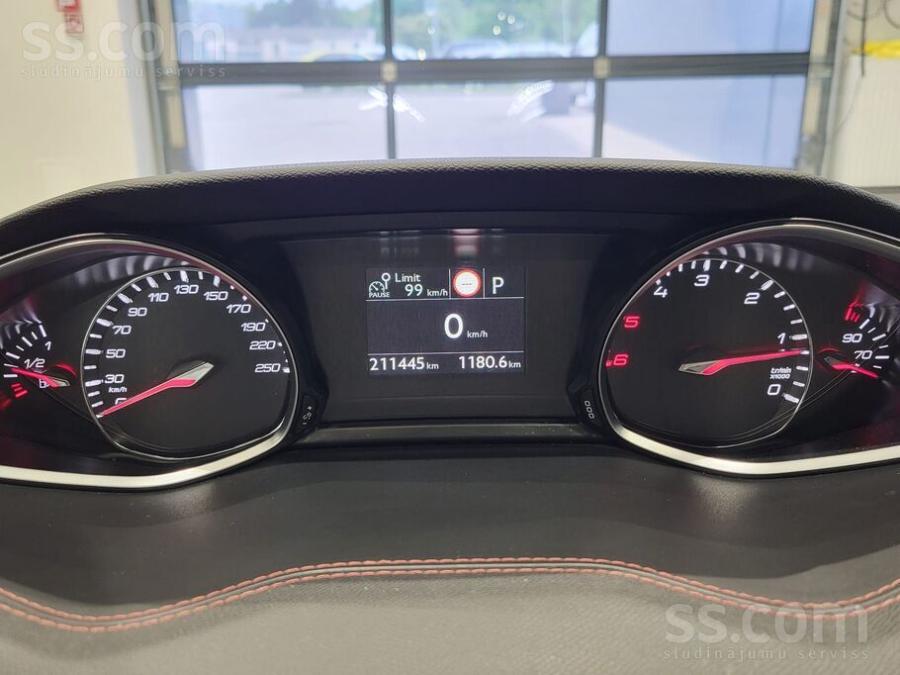 Balts Peugeot 308 2021 Rīga, ar dzinēja tilpumu 1.50 L un nobraukumu 211 tūkst. km par 10990 €, foto 10 vietnē AUTOMOTO.COM.LV