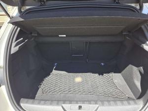 Balts Peugeot 308 2021 Viļņa, ar dzinēja tilpumu 1.20 L un nobraukumu 60 tūkst. km par 11999 €, foto 21 vietnē AUTOMOTO.COM.LV