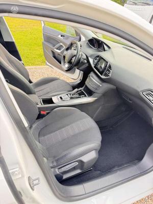 White Peugeot 308 2021 in Vilnius, with an engine capacity of 1.20 L and mileage of 166 thousand km for 7850 €, photo 33 on AUTOMOTO.COM.LV