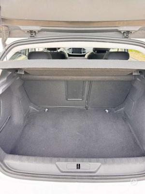 White Peugeot 308 2021 in Vilnius, with an engine capacity of 1.20 L and mileage of 166 thousand km for 7850 €, photo 39 on AUTOMOTO.COM.LV