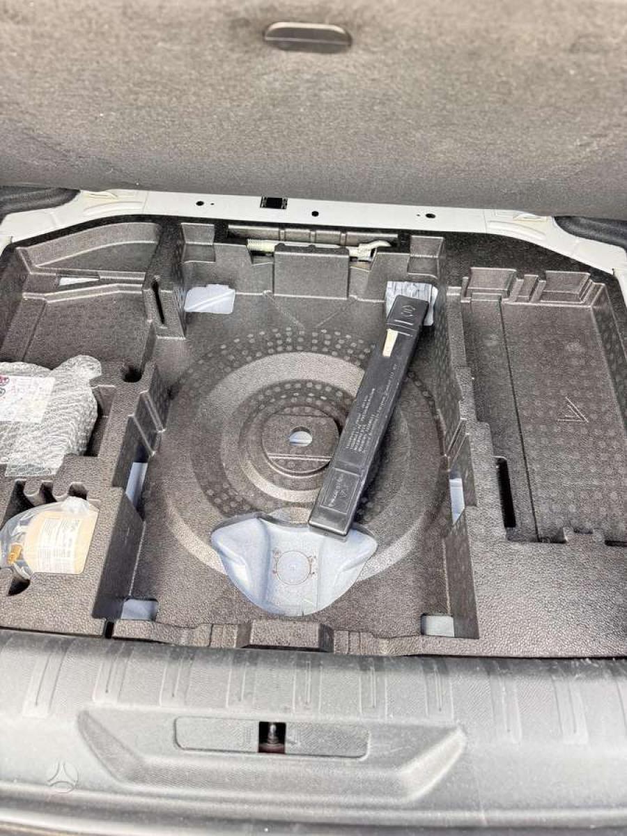 White Peugeot 308 2021 in Vilnius, with an engine capacity of 1.20 L and mileage of 166 thousand km for 7850 €, photo 41 on AUTOMOTO.COM.LV