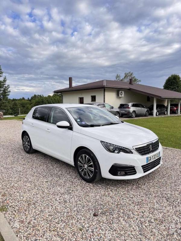 Balts Peugeot 308 2021 Viļņa, ar dzinēja tilpumu 1.20 L un nobraukumu 166 tūkst. km par 7850 €, foto 6 vietnē AUTOMOTO.COM.LV