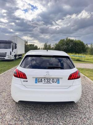White Peugeot 308 2021 in Vilnius, with an engine capacity of 1.20 L and mileage of 166 thousand km for 7850 €, photo 12 on AUTOMOTO.COM.LV