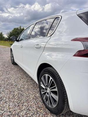 White Peugeot 308 2021 in Vilnius, with an engine capacity of 1.20 L and mileage of 166 thousand km for 7850 €, photo 14 on AUTOMOTO.COM.LV