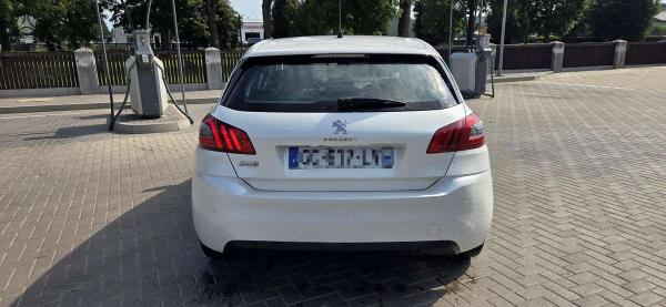 Balts Peugeot 308 2021 Tauragė, ar dzinēja tilpumu 1.50 L un nobraukumu 250 tūkst. km par 5200 €, foto 4 vietnē AUTOMOTO.COM.LV