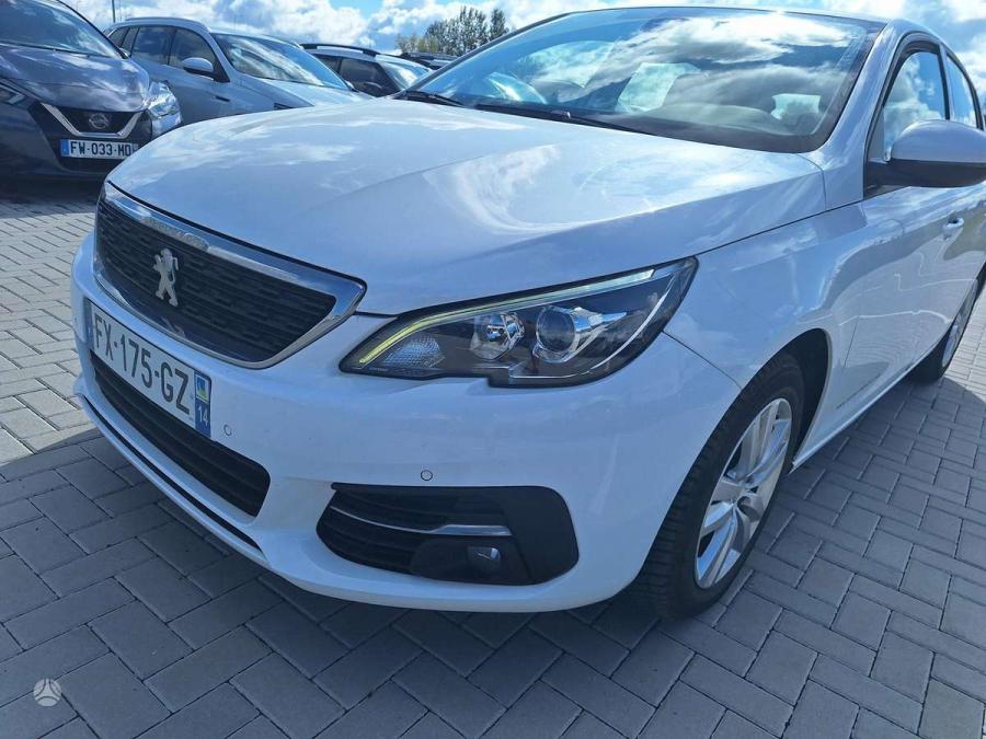 Balts Peugeot 308 2021 Tauragė, ar dzinēja tilpumu 1.50 L un nobraukumu 170 tūkst. km par 6900 €, foto 3 vietnē AUTOMOTO.COM.LV