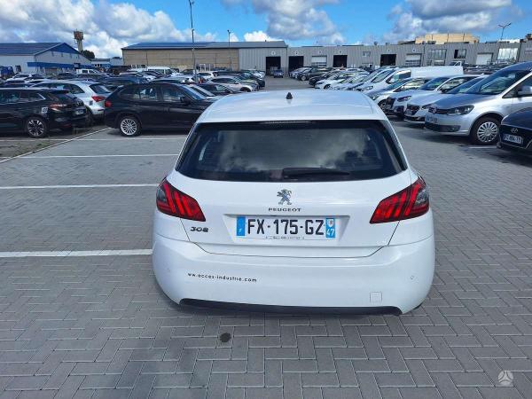 Balts Peugeot 308 2021 Tauragė, ar dzinēja tilpumu 1.50 L un nobraukumu 170 tūkst. km par 6900 €, foto 9 vietnē AUTOMOTO.COM.LV