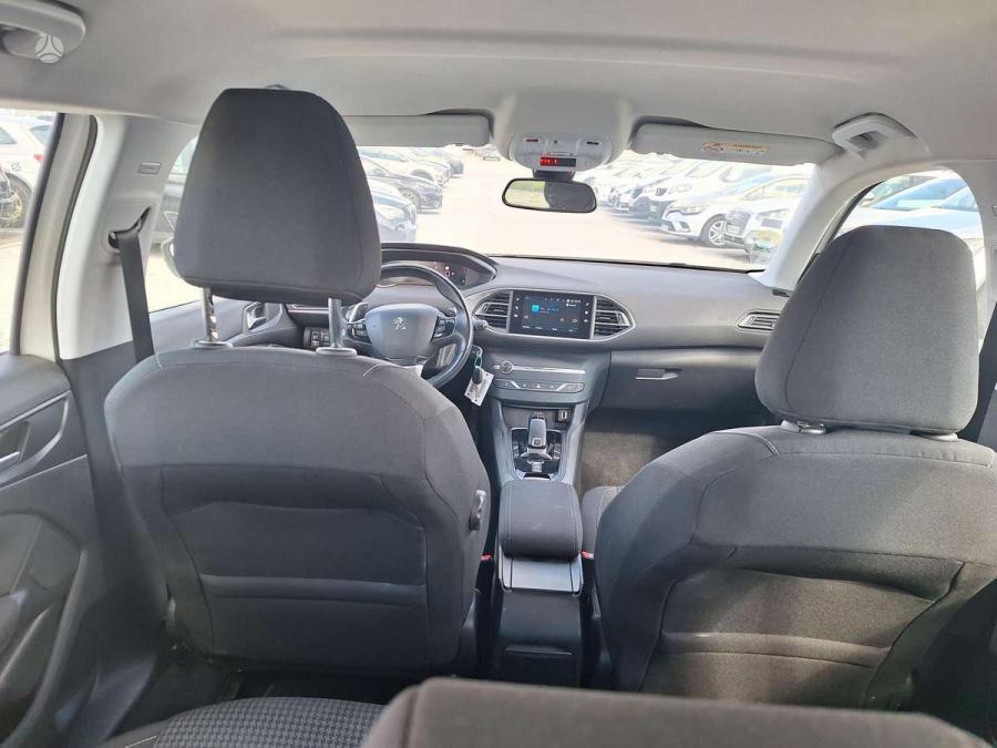 Balts Peugeot 308 2021 Tauragė, ar dzinēja tilpumu 1.50 L un nobraukumu 170 tūkst. km par 6900 €, foto 17 vietnē AUTOMOTO.COM.LV