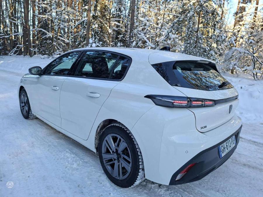 White Peugeot 308 2022 in Vilnius, with an engine capacity of 1.50 L and mileage of 147 thousand km for 12200 €, photo 6 on AUTOMOTO.COM.LV