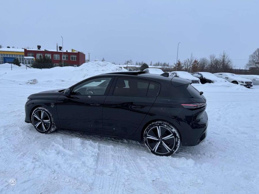 White Peugeot 308 2022 in Telschi, with an engine capacity of 1.50 L and mileage of 77 thousand km for 16500 €, photo 3 on AUTOMOTO.COM.LV