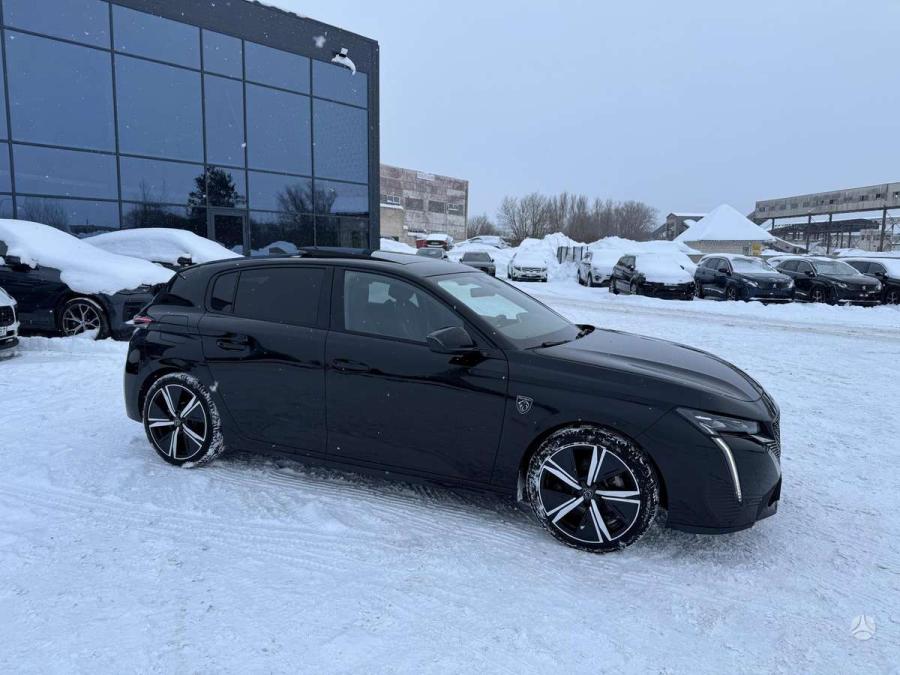 White Peugeot 308 2022 in Telschi, with an engine capacity of 1.50 L and mileage of 77 thousand km for 16500 €, photo 8 on AUTOMOTO.COM.LV