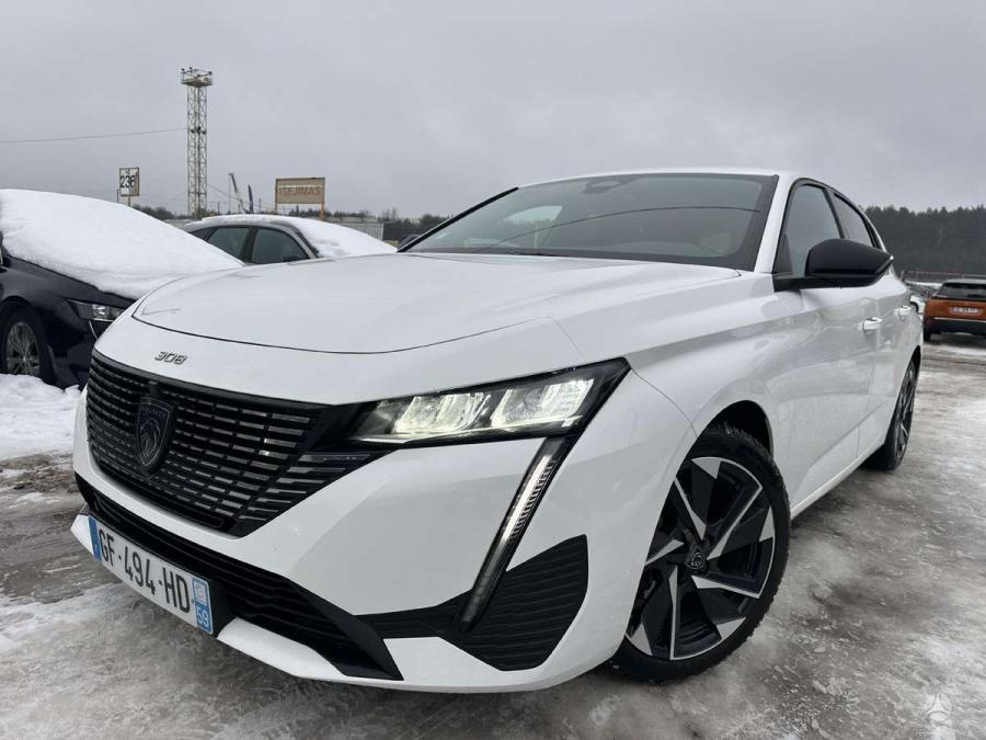White Peugeot 308 2022 in Vilnius, with an engine capacity of 1.20 L and mileage of 146 thousand km for 12704 €, photo 1 on AUTOMOTO.COM.LV