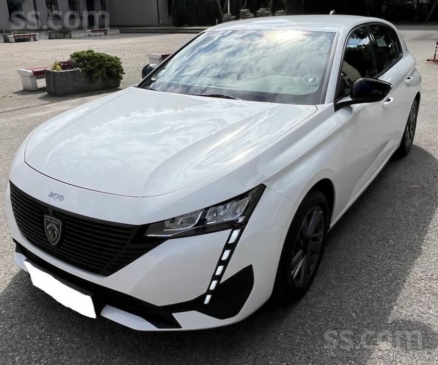 White Peugeot 308 2022 in Riga, with an engine capacity of 1.20 L and mileage of 71 thousand km for 14900 €, photo 3 on AUTOMOTO.COM.LV