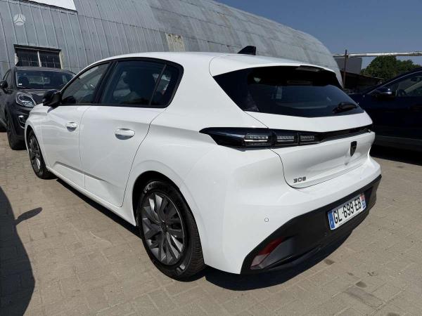 White Peugeot 308 2022 in Kaunas, with an engine capacity of 1.20 L and mileage of 148 thousand km for 10769 €, photo 1 on AUTOMOTO.COM.LV