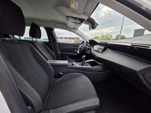 White Peugeot 308 2022 in Vilnius, with an engine capacity of 1.50 L and mileage of 111 thousand km for 13490 €, photo 10 on AUTOMOTO.COM.LV