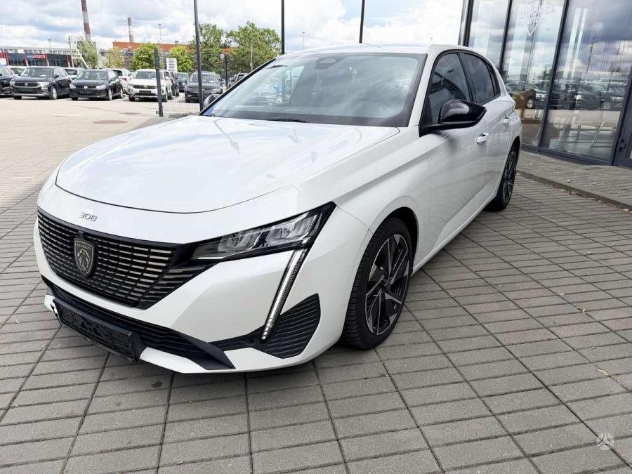 White Peugeot 308 2022 in Kaunas, with an engine capacity of 1.20 L and mileage of 180 thousand km for 12900 €, photo 1 on AUTOMOTO.COM.LV